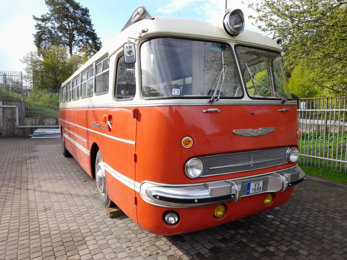 Retro autobuss Ikaruss 55 LUX (+ FOTO) - iAuto