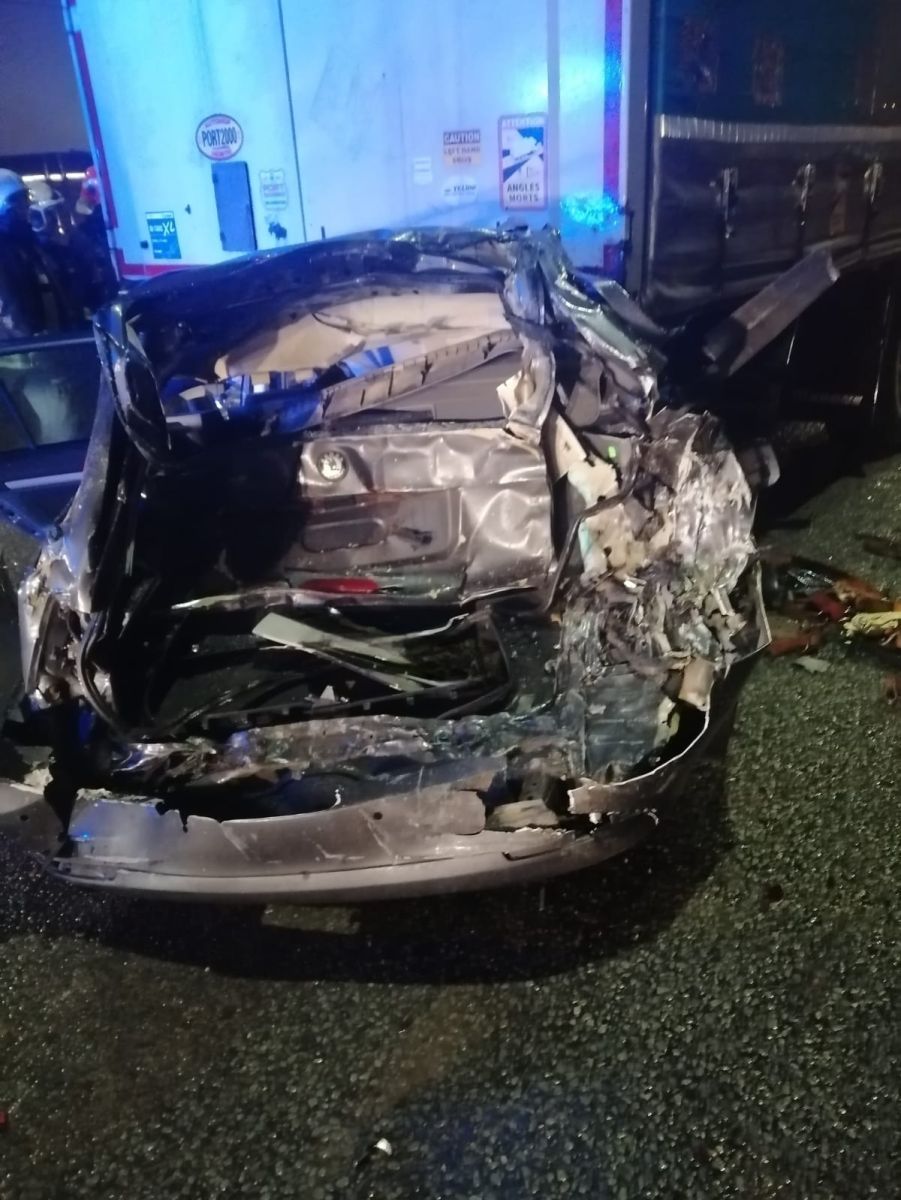 Uz Salu tilta starp diviem smagajiem saspiež vieglo (+ FOTO) - iAuto