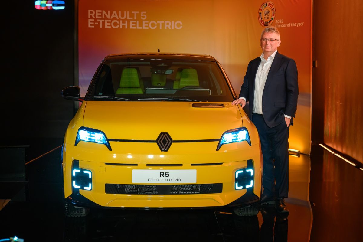 Renault Group Unveils Renault 5 E-Tech Electric & Dacia Bigster at Auto ...