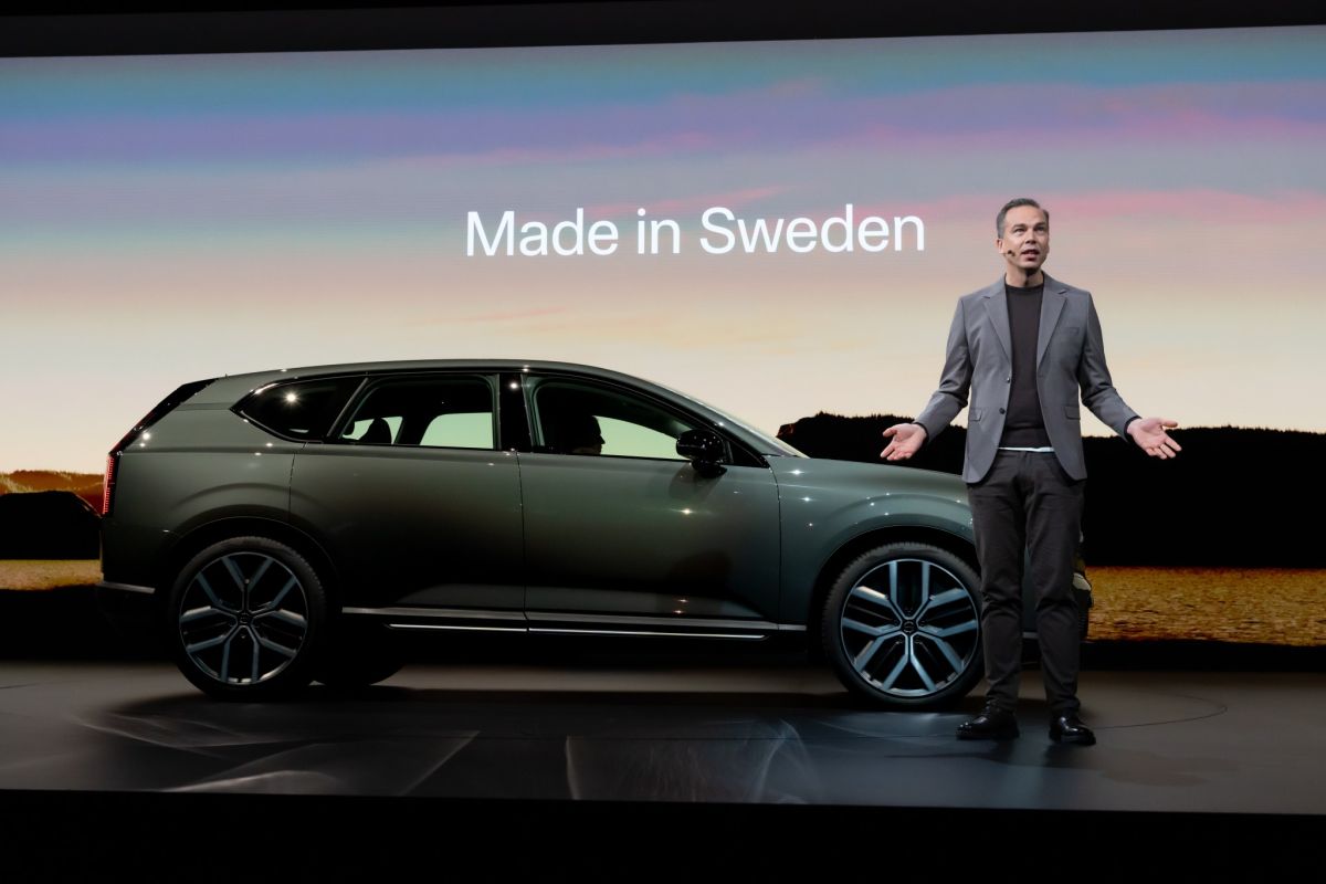 Volvo EX60: New Electric SUV Boasts 500-Mile Range & Stunning Design ...